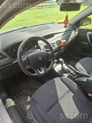 Pelēks Renault Laguna 2008 Ogre, ar dzinēja tilpumu 1.50 L un nobraukumu 400 tūkst. km par 1850 €, foto 6 vietnē AUTOMOTO.COM.LV