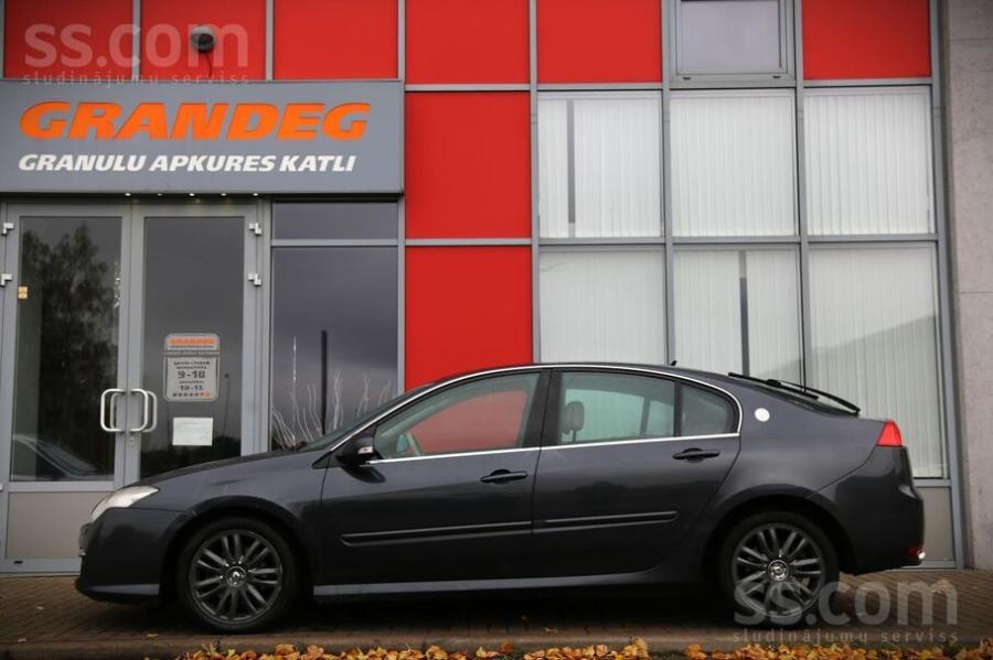 Grey Renault Laguna 2008 in Riga, with an engine capacity of 2.00 L and mileage of 359 thousand km for 2995 €, photo 3 on AUTOMOTO.COM.LV