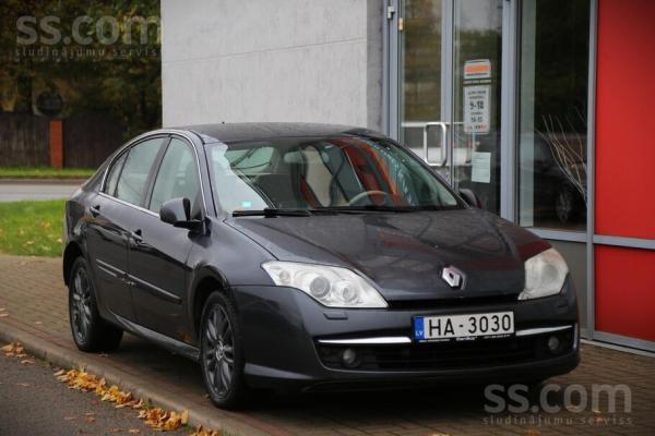 Pelēks Renault Laguna 2008 Rīga, ar dzinēja tilpumu 2.00 L un nobraukumu 359 tūkst. km par 2995 €, foto 5 vietnē AUTOMOTO.COM.LV