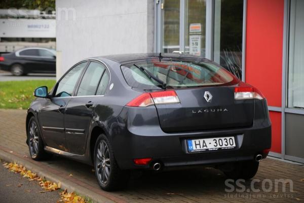 Pelēks Renault Laguna 2008 Rīga, ar dzinēja tilpumu 2.00 L un nobraukumu 359 tūkst. km par 2995 €, foto 6 vietnē AUTOMOTO.COM.LV