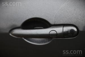 Grey Renault Laguna 2008 in Riga, with an engine capacity of 2.00 L and mileage of 359 thousand km for 2995 €, photo 8 on AUTOMOTO.COM.LV