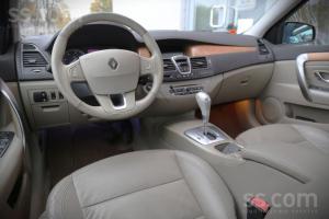 Grey Renault Laguna 2008 in Riga, with an engine capacity of 2.00 L and mileage of 359 thousand km for 2995 €, photo 9 on AUTOMOTO.COM.LV