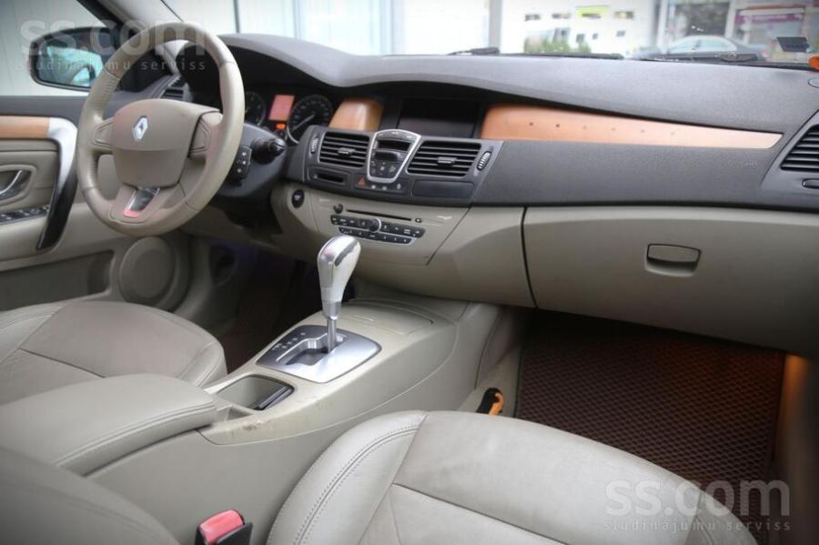 Grey Renault Laguna 2008 in Riga, with an engine capacity of 2.00 L and mileage of 359 thousand km for 2995 €, photo 11 on AUTOMOTO.COM.LV