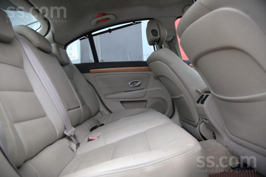 Grey Renault Laguna 2008 in Riga, with an engine capacity of 2.00 L and mileage of 359 thousand km for 2995 €, photo 16 on AUTOMOTO.COM.LV