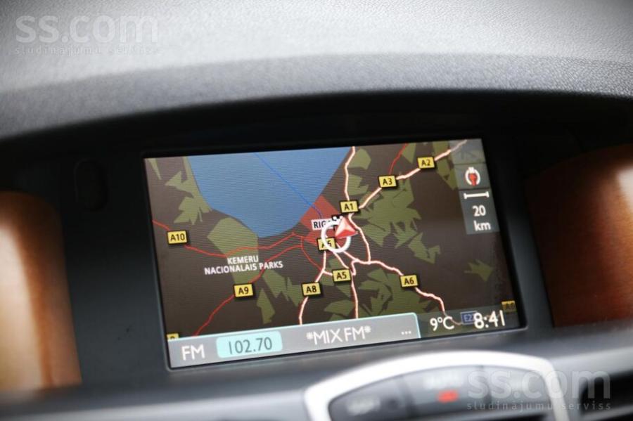 Grey Renault Laguna 2008 in Riga, with an engine capacity of 2.00 L and mileage of 359 thousand km for 2995 €, photo 18 on AUTOMOTO.COM.LV