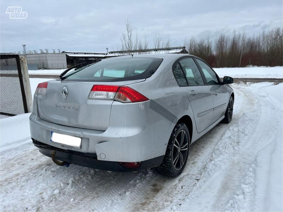 Pelēks Renault Laguna 2009 Tauragė, ar dzinēja tilpumu 1.50 L un nobraukumu 230 tūkst. km par 1150 €, foto 6 vietnē AUTOMOTO.COM.LV