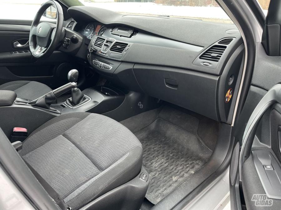 Pelēks Renault Laguna 2009 Tauragė, ar dzinēja tilpumu 1.50 L un nobraukumu 230 tūkst. km par 1150 €, foto 10 vietnē AUTOMOTO.COM.LV