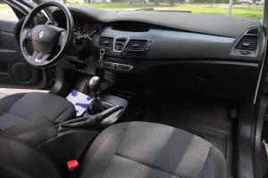 Pelēks Renault Laguna 2009 Rīga, ar dzinēja tilpumu 2.00 L un nobraukumu 31 tūkst. km par 1890 €, foto 13 vietnē AUTOMOTO.COM.LV