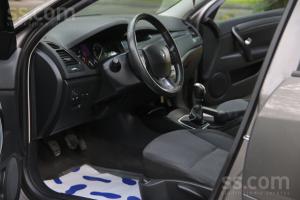 Pelēks Renault Laguna 2009 Rīga, ar dzinēja tilpumu 2.00 L un nobraukumu 305 tūkst. km par 1890 €, foto 9 vietnē AUTOMOTO.COM.LV