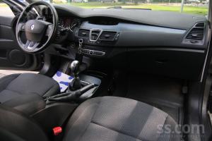 Pelēks Renault Laguna 2009 Rīga, ar dzinēja tilpumu 2.00 L un nobraukumu 305 tūkst. km par 1890 €, foto 16 vietnē AUTOMOTO.COM.LV