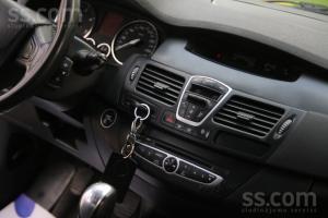 Pelēks Renault Laguna 2009 Rīga, ar dzinēja tilpumu 2.00 L un nobraukumu 305 tūkst. km par 1890 €, foto 17 vietnē AUTOMOTO.COM.LV