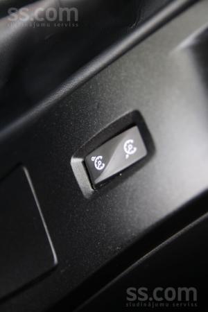 Pelēks Renault Laguna 2009 Rīga, ar dzinēja tilpumu 2.00 L un nobraukumu 305 tūkst. km par 1890 €, foto 23 vietnē AUTOMOTO.COM.LV