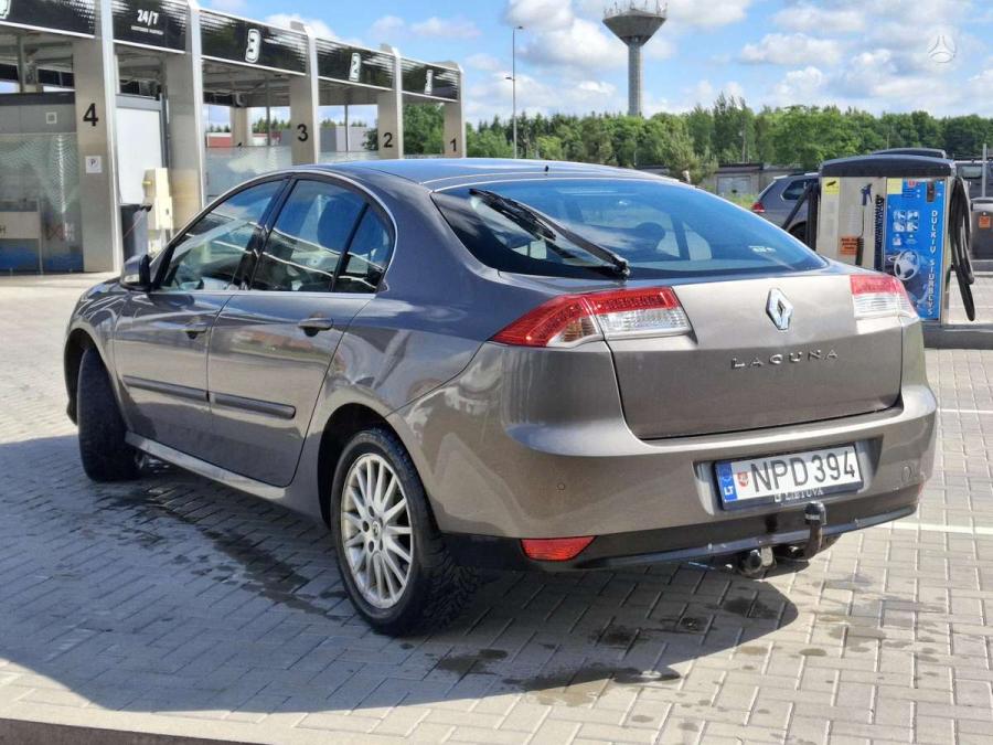Grey Renault Laguna 2009 in Klaipeda, with an engine capacity of 2.00 L and mileage of 257 thousand km for 2400 €, photo 5 on AUTOMOTO.COM.LV
