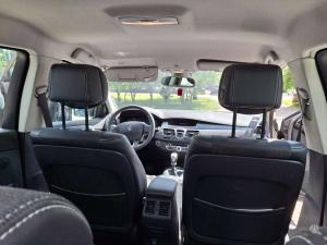 Grey Renault Laguna 2009 in Klaipeda, with an engine capacity of 2.00 L and mileage of 257 thousand km for 2400 €, photo 8 on AUTOMOTO.COM.LV