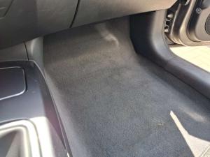 Grey Renault Laguna 2009 in Klaipeda, with an engine capacity of 2.00 L and mileage of 257 thousand km for 2400 €, photo 14 on AUTOMOTO.COM.LV