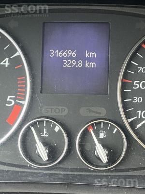 Pelēks Renault Laguna 2010 Rīga, ar dzinēja tilpumu 1.50 L un nobraukumu 318 tūkst. km par 1400 €, foto 5 vietnē AUTOMOTO.COM.LV