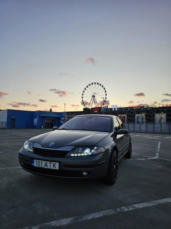 Pelēks Renault Laguna 2010 Tallina, ar dzinēja tilpumu 0.00 L un nobraukumu 223 tūkst. km par 2500 €, foto 1 vietnē AUTOMOTO.COM.LV