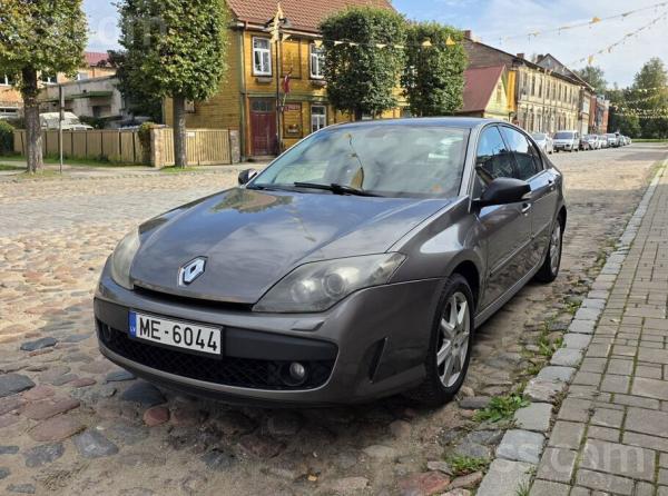 Grey Renault Laguna 2010 in Jelgava, with an engine capacity of 2.00 L and mileage of 0 thousand km for 1490 €, photo 1 on AUTOMOTO.COM.LV