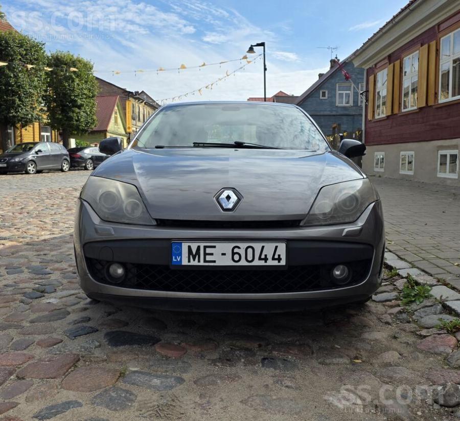 Grey Renault Laguna 2010 in Jelgava, with an engine capacity of 2.00 L and mileage of 0 thousand km for 1490 €, photo 6 on AUTOMOTO.COM.LV