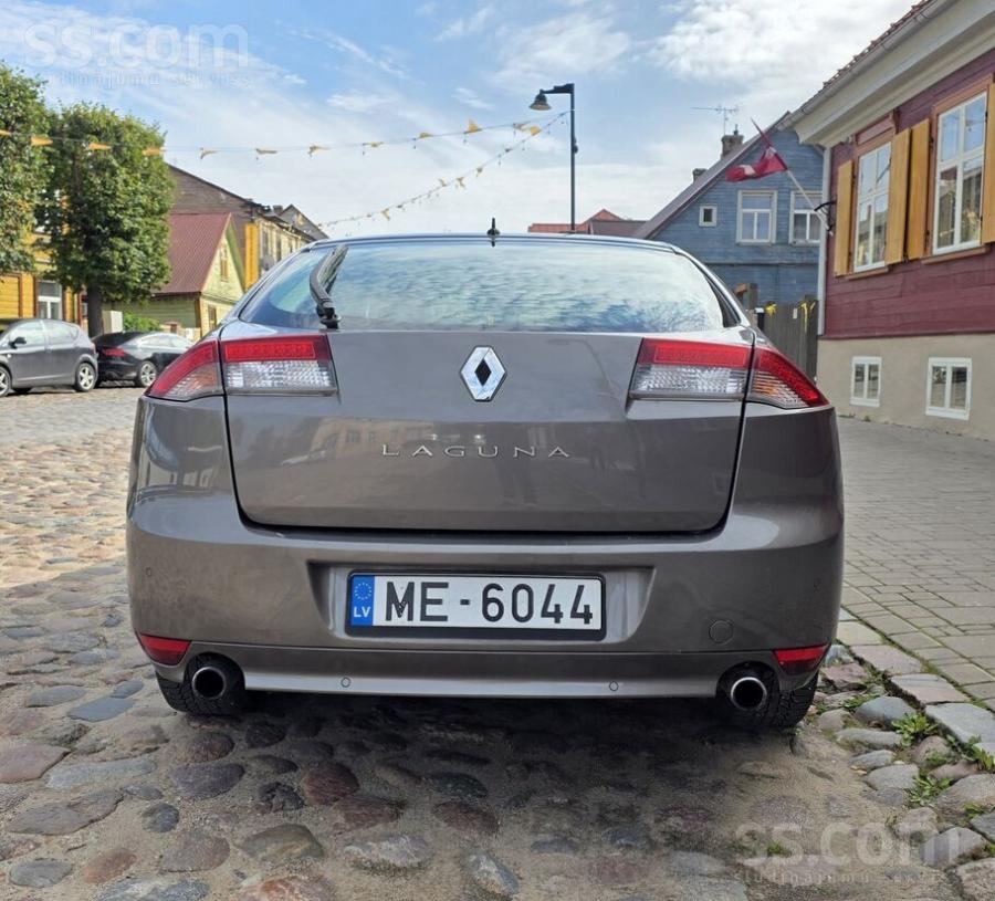 Grey Renault Laguna 2010 in Jelgava, with an engine capacity of 2.00 L and mileage of 0 thousand km for 1490 €, photo 7 on AUTOMOTO.COM.LV
