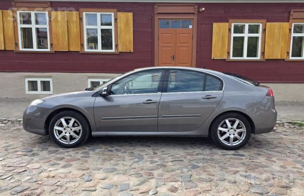 Grey Renault Laguna 2010 in Jelgava, with an engine capacity of 2.00 L and mileage of 0 thousand km for 1490 €, photo 9 on AUTOMOTO.COM.LV