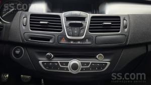 Grey Renault Laguna 2010 in Jelgava, with an engine capacity of 2.00 L and mileage of 0 thousand km for 1490 €, photo 15 on AUTOMOTO.COM.LV
