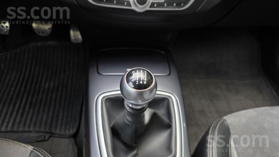 Grey Renault Laguna 2010 in Jelgava, with an engine capacity of 2.00 L and mileage of 0 thousand km for 1490 €, photo 16 on AUTOMOTO.COM.LV