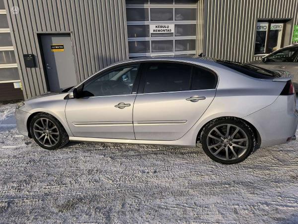 Pelēks Renault Laguna 2011 Joniškis, ar dzinēja tilpumu 2.00 L un nobraukumu 173 tūkst. km par 3800 €, foto 2 vietnē AUTOMOTO.COM.LV