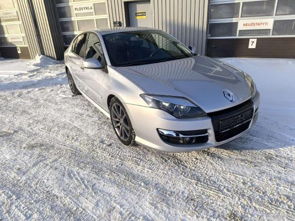 Pelēks Renault Laguna 2011 Joniškis, ar dzinēja tilpumu 2.00 L un nobraukumu 173 tūkst. km par 3800 €, foto 8 vietnē AUTOMOTO.COM.LV