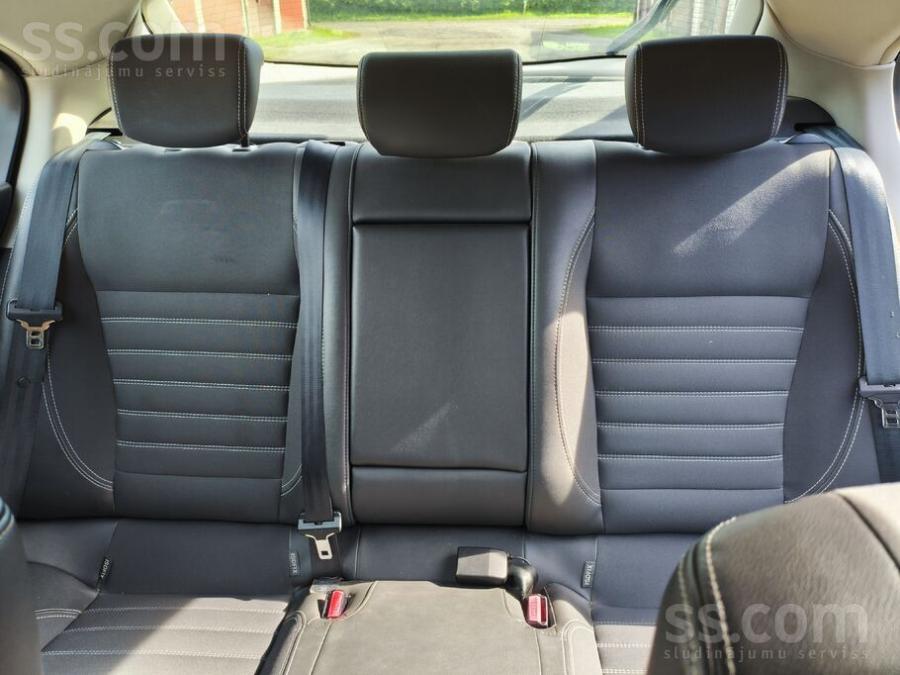 Pelēks Renault Laguna 2011 Rīga, ar dzinēja tilpumu 2.00 L un nobraukumu 300 tūkst. km par 2490 €, foto 12 vietnē AUTOMOTO.COM.LV