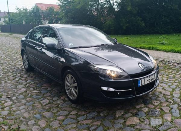 Pelēks Renault Laguna 2012 Jelgava, ar dzinēja tilpumu 2.00 L un nobraukumu 0 tūkst. km par 2990 €, foto 4 vietnē AUTOMOTO.COM.LV