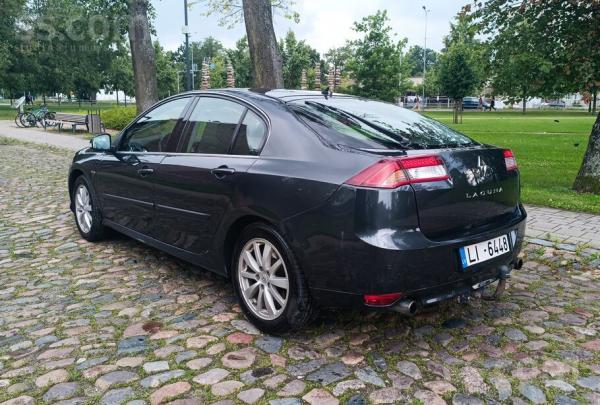 Pelēks Renault Laguna 2012 Jelgava, ar dzinēja tilpumu 2.00 L un nobraukumu 0 tūkst. km par 2990 €, foto 2 vietnē AUTOMOTO.COM.LV