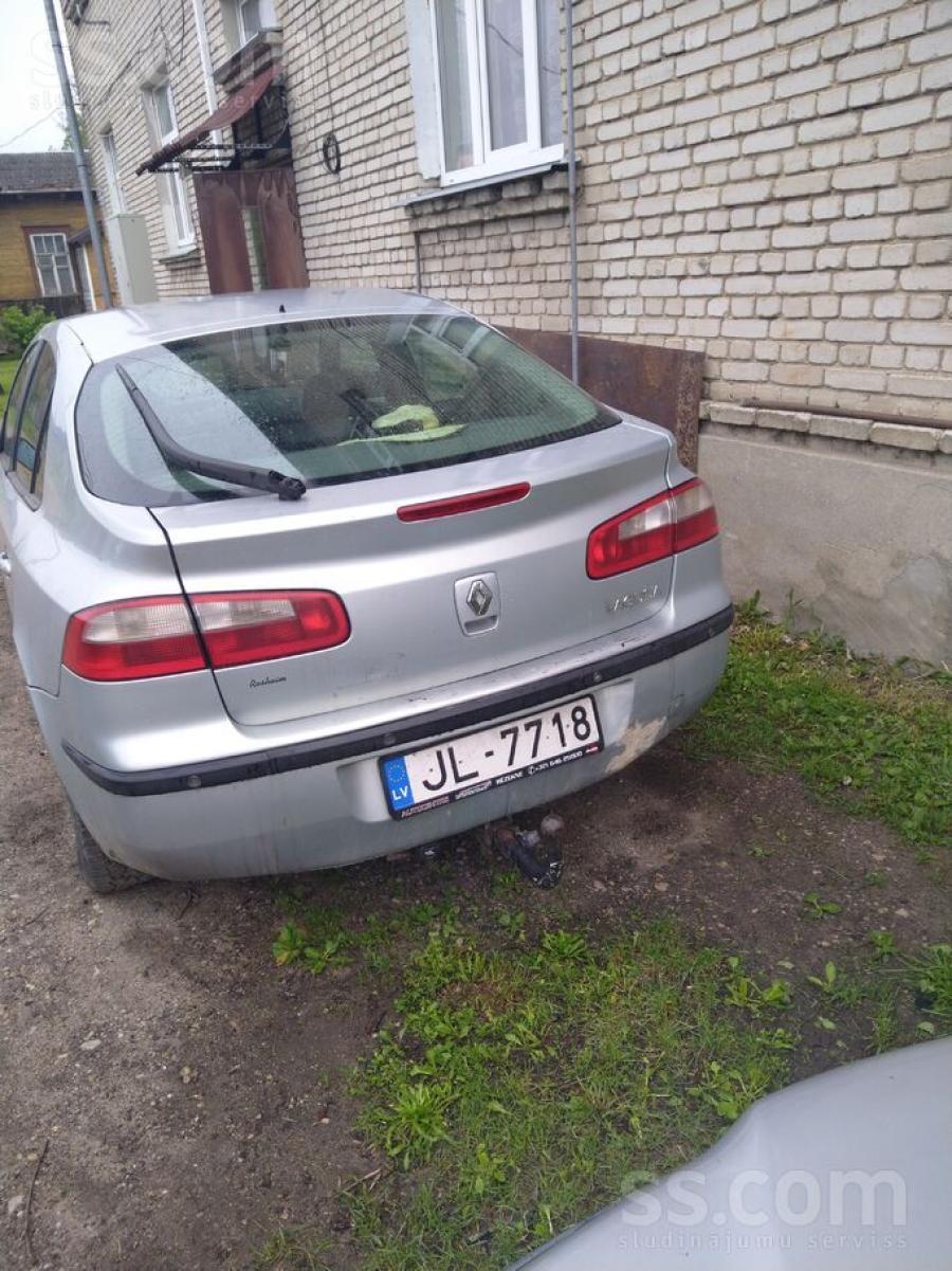 Pelēks Renault Laguna 2001 Rēzekne, ar dzinēja tilpumu 1.90 L un nobraukumu 334 tūkst. km par 500 €, foto 6 vietnē AUTOMOTO.COM.LV