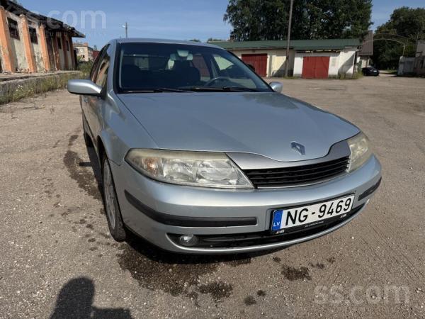 Pelēks Renault Laguna 2003 Daugavpils, ar dzinēja tilpumu 1.90 L un nobraukumu 267 tūkst. km par 900 €, foto 1 vietnē AUTOMOTO.COM.LV