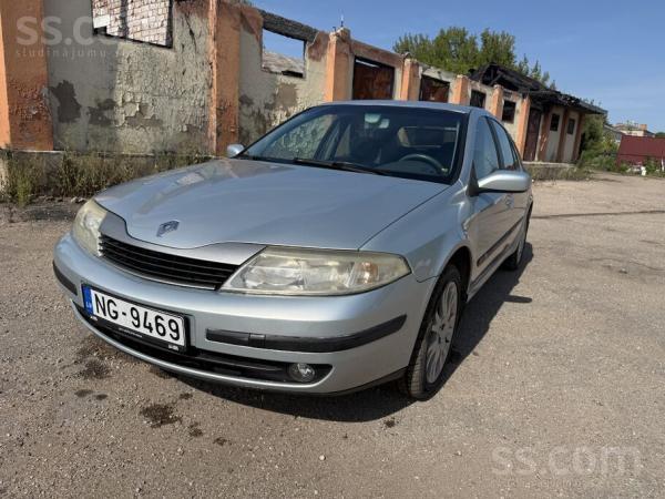 Pelēks Renault Laguna 2003 Daugavpils, ar dzinēja tilpumu 1.90 L un nobraukumu 267 tūkst. km par 900 €, foto 2 vietnē AUTOMOTO.COM.LV