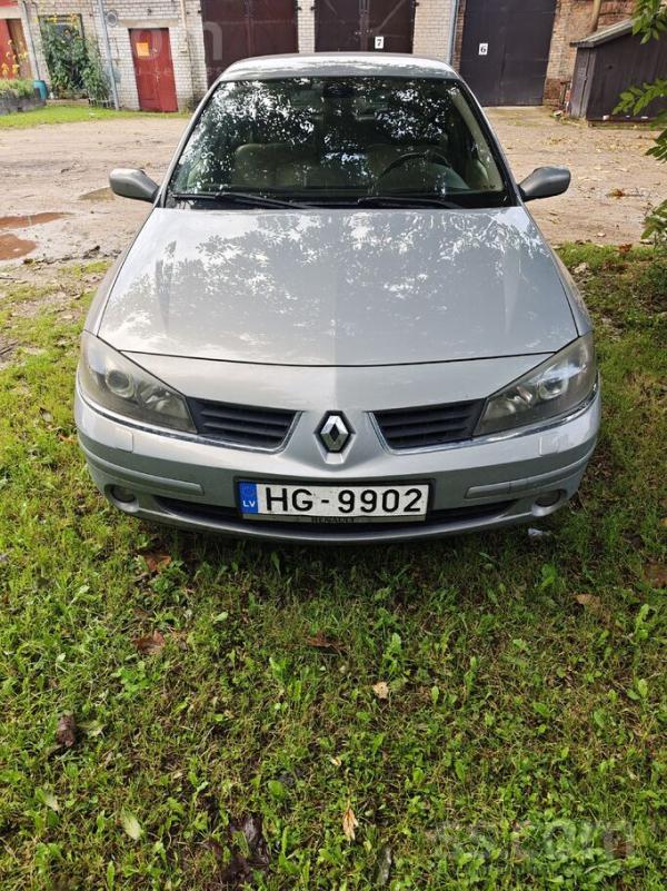 Pelēks Renault Laguna 2005 Bauska, ar dzinēja tilpumu 2.20 L un nobraukumu 380 tūkst. km par 600 €, foto 3 vietnē AUTOMOTO.COM.LV
