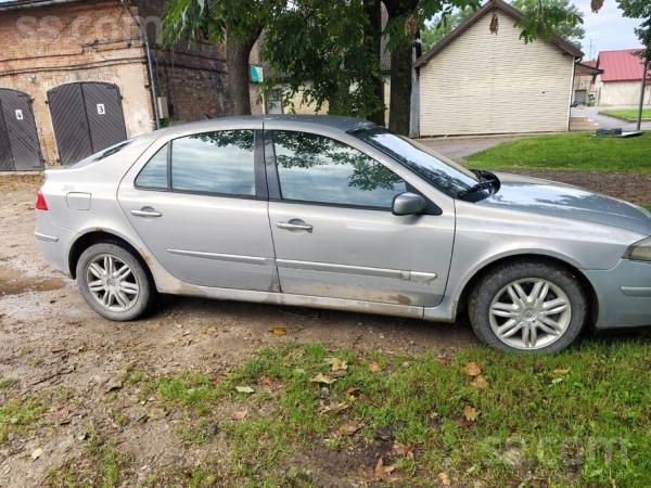 Pelēks Renault Laguna 2005 Bauska, ar dzinēja tilpumu 2.20 L un nobraukumu 380 tūkst. km par 600 €, foto 4 vietnē AUTOMOTO.COM.LV