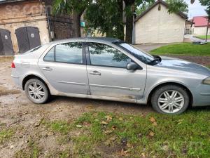 Pelēks Renault Laguna 2005 Bauska, ar dzinēja tilpumu 2.20 L un nobraukumu 380 tūkst. km par 600 €, foto 4 vietnē AUTOMOTO.COM.LV