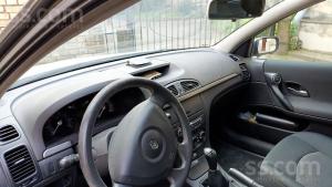 Grey Renault Laguna 2007 in Riga, with an engine capacity of 2.00 L and mileage of 214 thousand km for 1400 €, photo 6 on AUTOMOTO.COM.LV