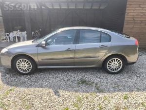Pelēks Renault Laguna 2007 Daugavpils, ar dzinēja tilpumu 2.00 L un nobraukumu 352 tūkst. km par 650 €, foto 5 vietnē AUTOMOTO.COM.LV