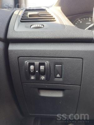 Pelēks Renault Laguna 2007 Rīga, ar dzinēja tilpumu 2.00 L un nobraukumu 291 tūkst. km par 1000 €, foto 14 vietnē AUTOMOTO.COM.LV