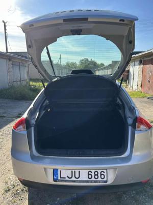 Pelēks Renault Laguna 2008 Marijampole, ar dzinēja tilpumu 2.00 L un nobraukumu 180 tūkst. km par 1700 €, foto 3 vietnē AUTOMOTO.COM.LV