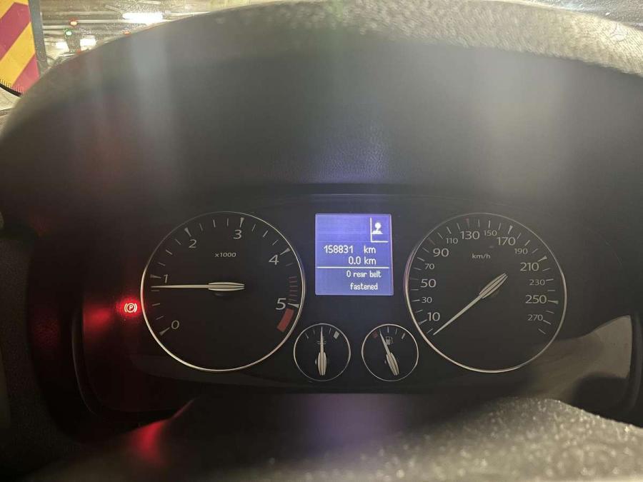 Grey Renault Laguna 2009 in Vilnius, with an engine capacity of 1.50 L and mileage of 163 thousand km for 2000 €, photo 13 on AUTOMOTO.COM.LV