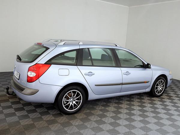 Grey Renault Laguna 2001 in Tallinn, with an engine capacity of 1.80 L and mileage of 202 thousand km for 799 €, photo 3 on AUTOMOTO.COM.LV