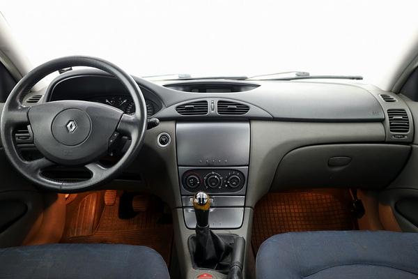 Grey Renault Laguna 2001 in Tallinn, with an engine capacity of 1.80 L and mileage of 202 thousand km for 799 €, photo 5 on AUTOMOTO.COM.LV