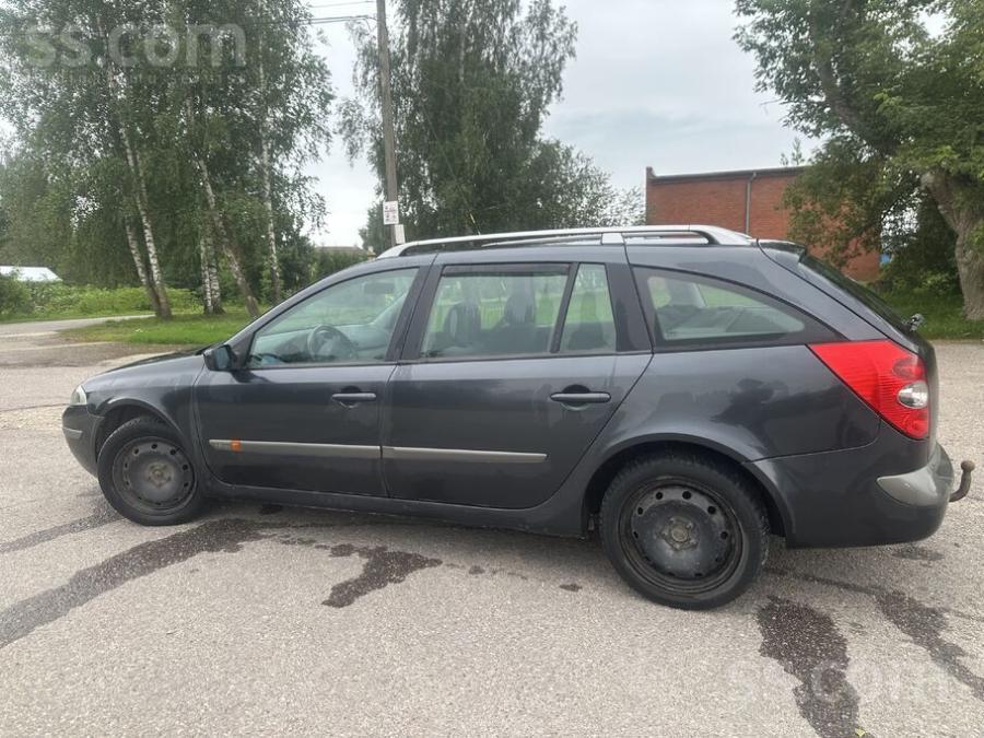 Pelēks Renault Laguna 2002 Rīga, ar dzinēja tilpumu 1.80 L un nobraukumu 263 tūkst. km par 850 €, foto 6 vietnē AUTOMOTO.COM.LV