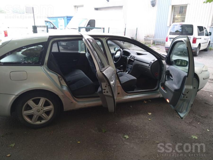 Pelēks Renault Laguna 2002 Jūrmala, ar dzinēja tilpumu 1.90 L un nobraukumu 344 tūkst. km par 900 €, foto 5 vietnē AUTOMOTO.COM.LV