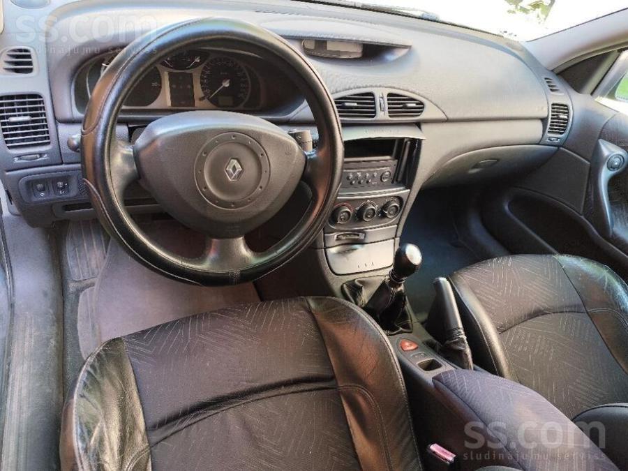 Pelēks Renault Laguna 2002 Rīga, ar dzinēja tilpumu 1.90 L un nobraukumu 265 tūkst. km par 705 €, foto 3 vietnē AUTOMOTO.COM.LV