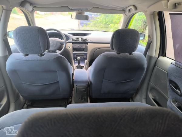 Pelēks Renault Laguna 2004 Viļņa, ar dzinēja tilpumu 1.80 L un nobraukumu 306 tūkst. km par 1150 €, foto 8 vietnē AUTOMOTO.COM.LV