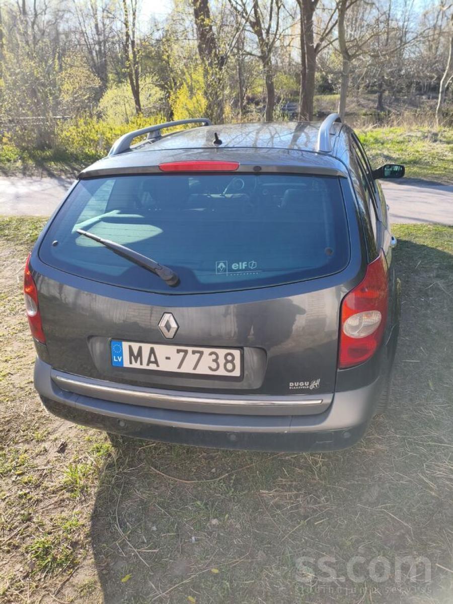 Pelēks Renault Laguna 2005 Rīga, ar dzinēja tilpumu 1.90 L un nobraukumu 210 tūkst. km par 1100 €, foto 5 vietnē AUTOMOTO.COM.LV